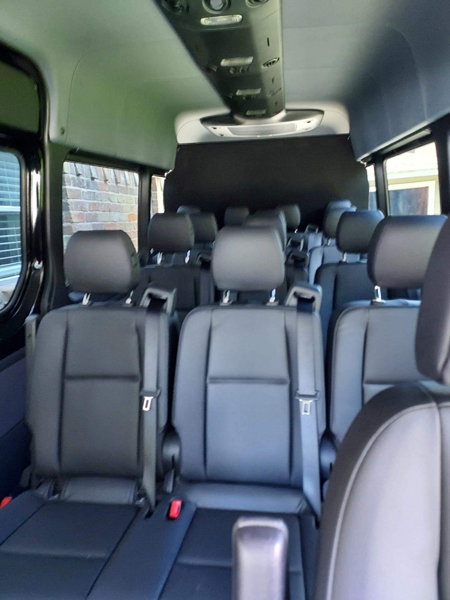 Houston Airport Transportation | IAH & Hobby Shuttle, Limo & Car Service